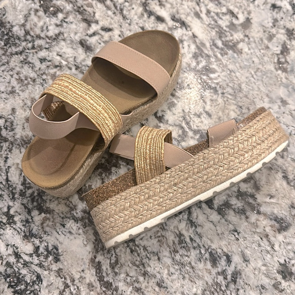 Steve Madden Circa Raffia Flatform Sandals - Gem